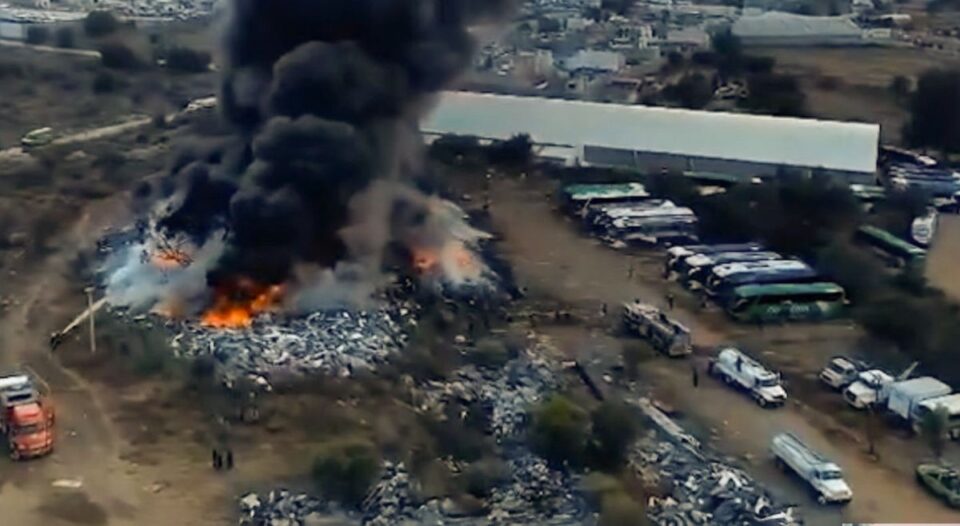 Estrella Blanca deberá pagar multa de 334 mil pesos tras incendio en ...